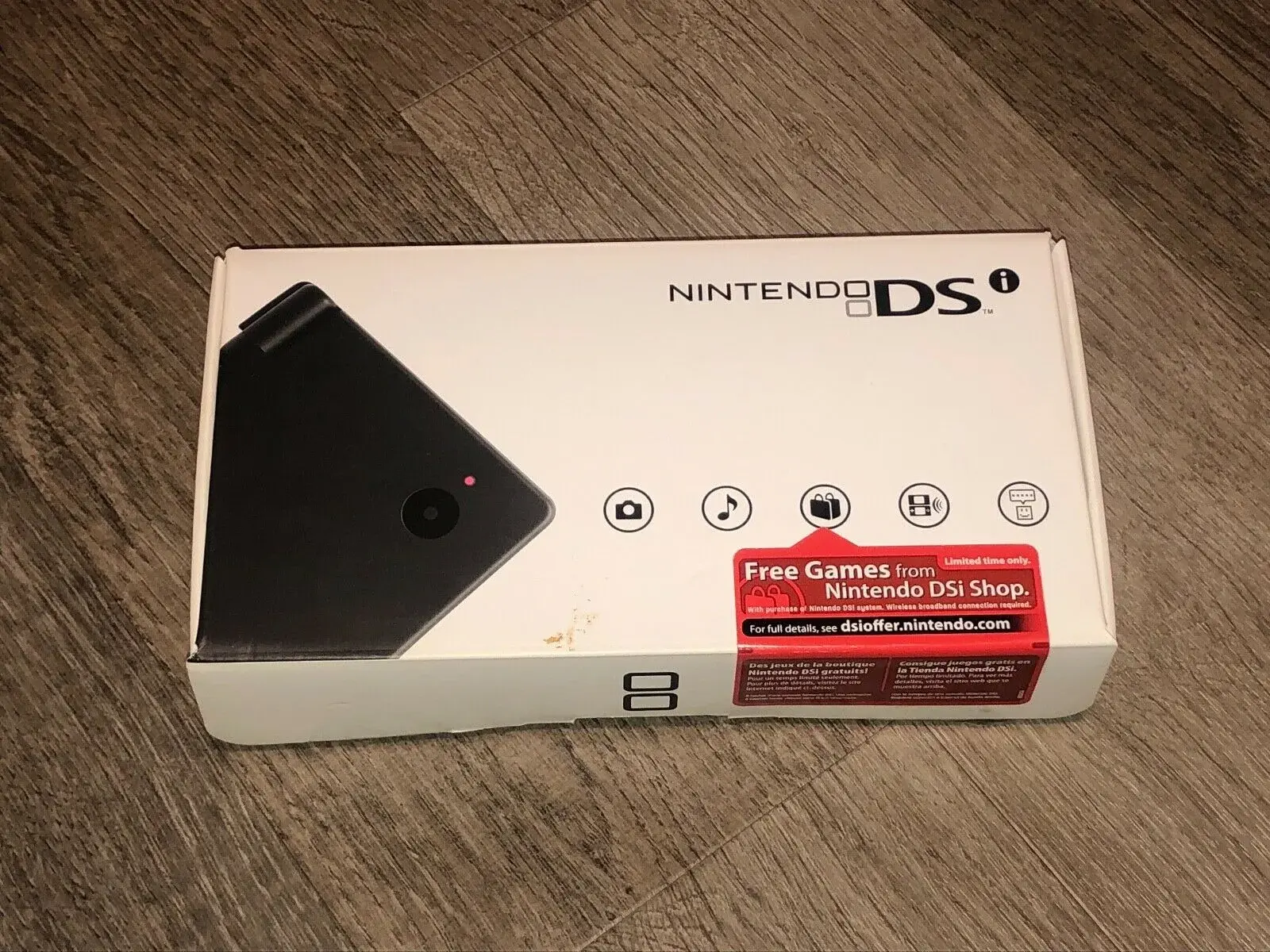 Consolevariations - Nintendo DSi eShop 1000 Points Black Console Bundle ...