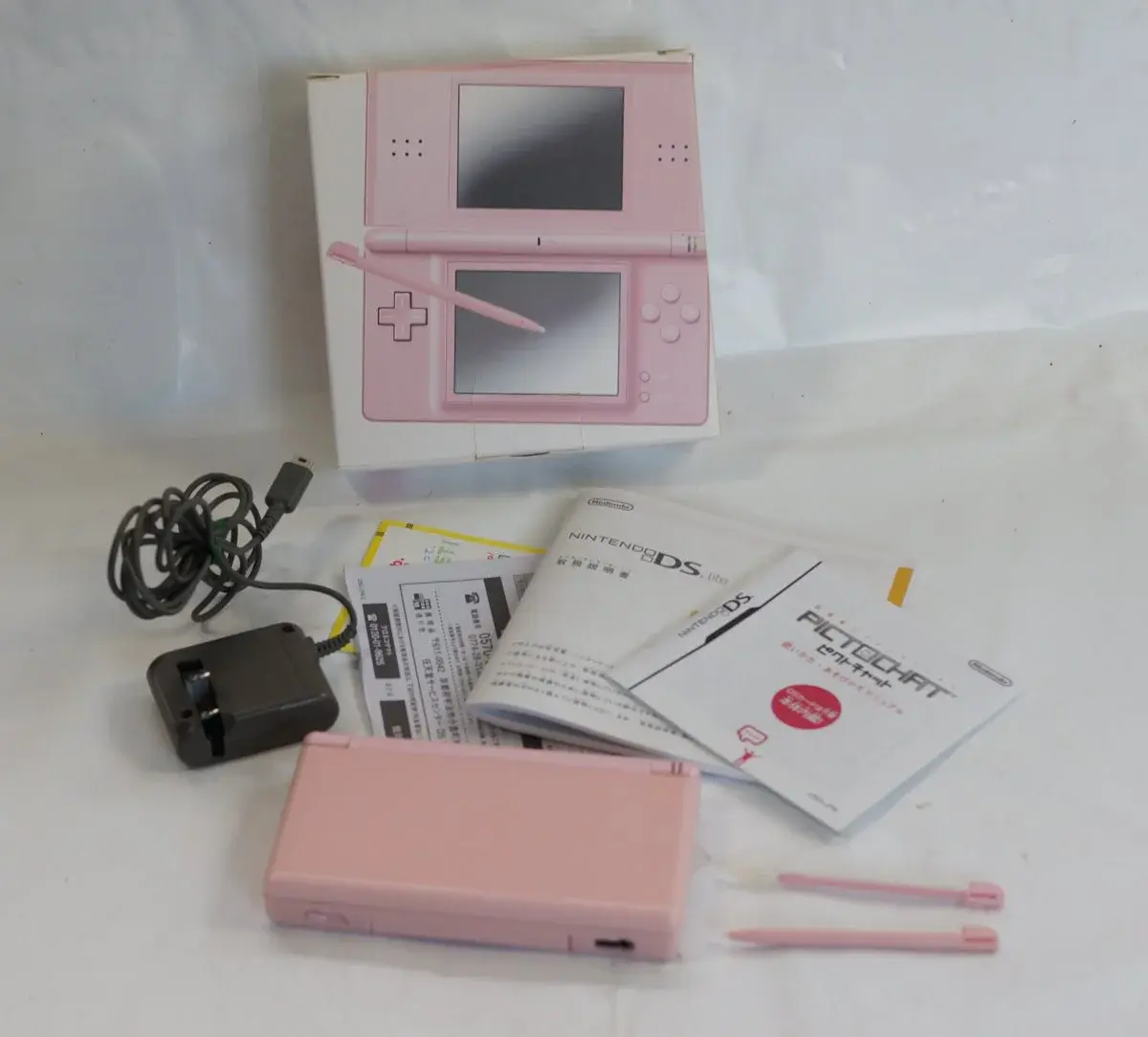 Nintendo DS Lite Enamel Navy Console [JP] - Consolevariations