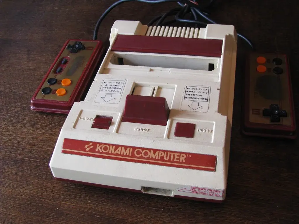 Konami Computer Famiclone - Consolevariations