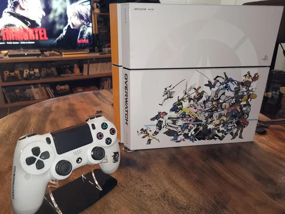 Sony Playstation 4 Overwatch Console - Consolevariations