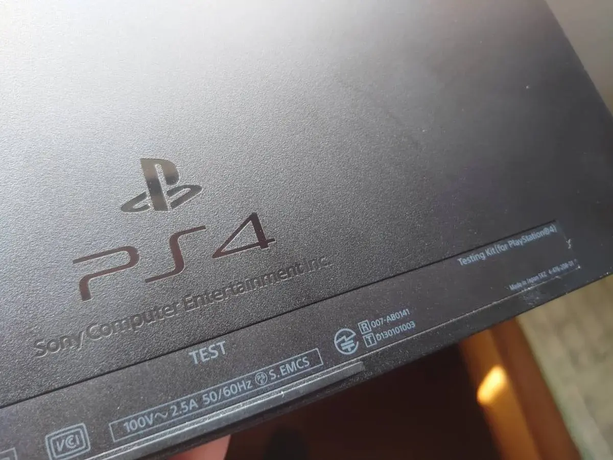 Sony PlayStation 4 Pro Development kit - Consolevariations