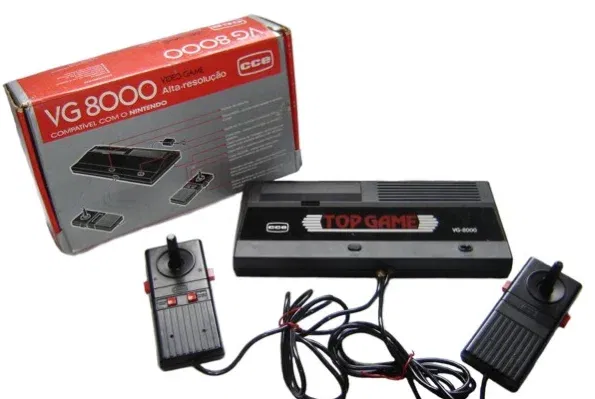 CCA NES Top Game VG 8000 Famiclone - Consolevariations