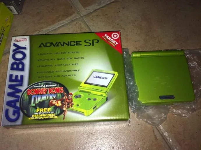 Nintendo Game Boy Advance SP Lime Green Console - Consolevariations