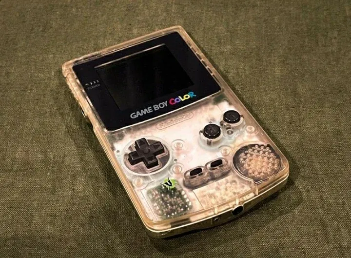 Nintendo Game Boy Color V drink Console - Consolevariations
