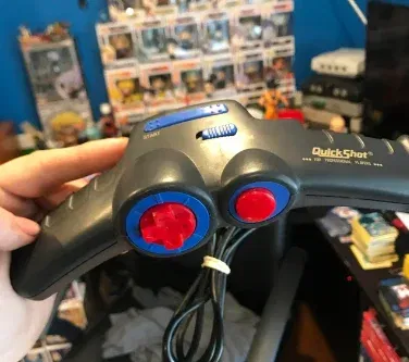 NES Hands-Free Controller - Consolevariations