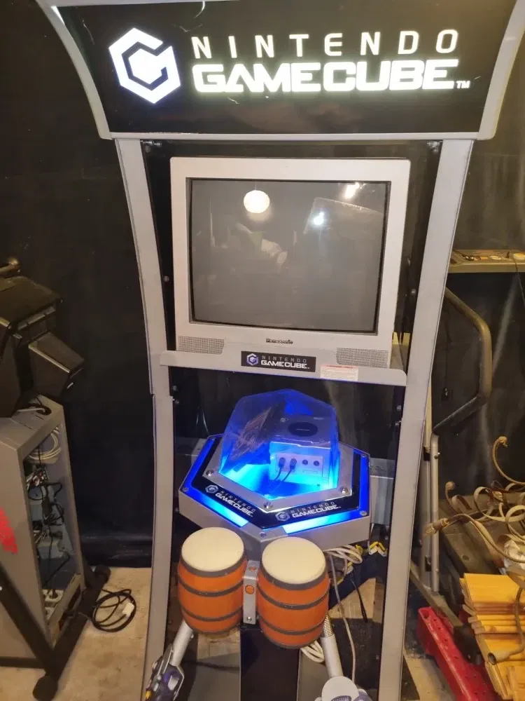 Nintendo GameCube Kiosk [EU] - Consolevariations