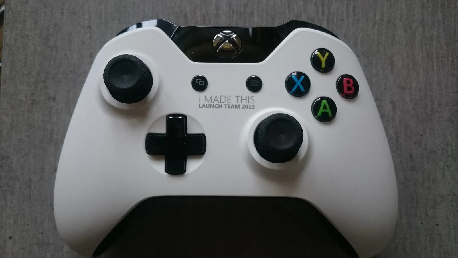 Microsoft Xbox One Day One 2013 Controller - Consolevariations