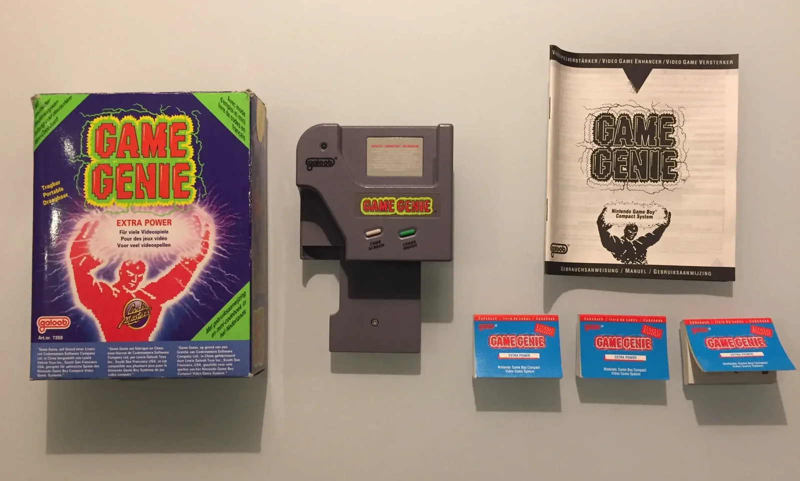 Nintendo Game Boy Game Genie [EU] - Consolevariations