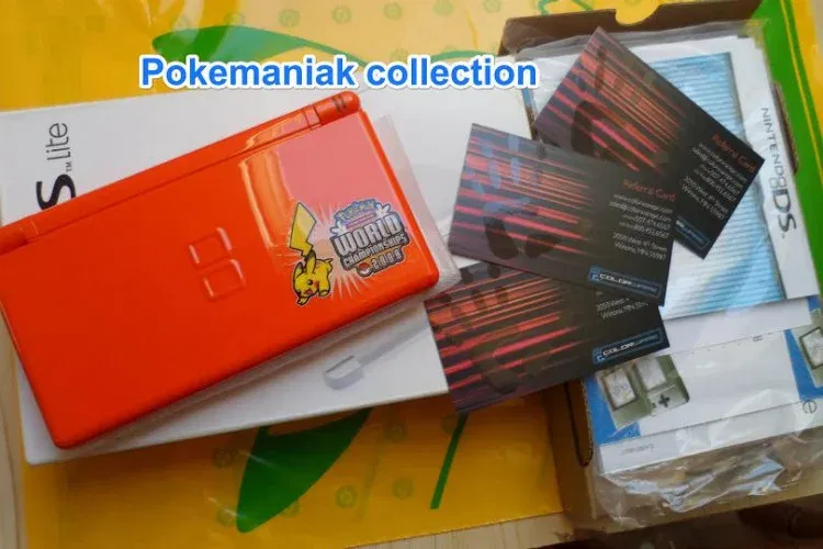 Nintendo DS Lite Pokemon Video Game Showdown 2008 Console ...